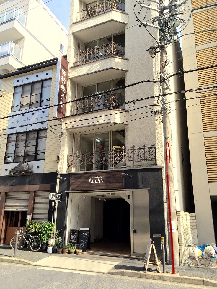 運営会社 - renofit